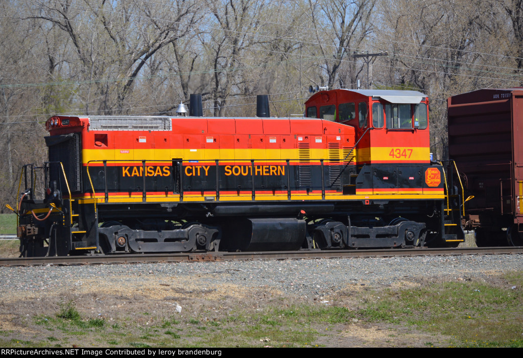 KCS 4347 at knoche yard